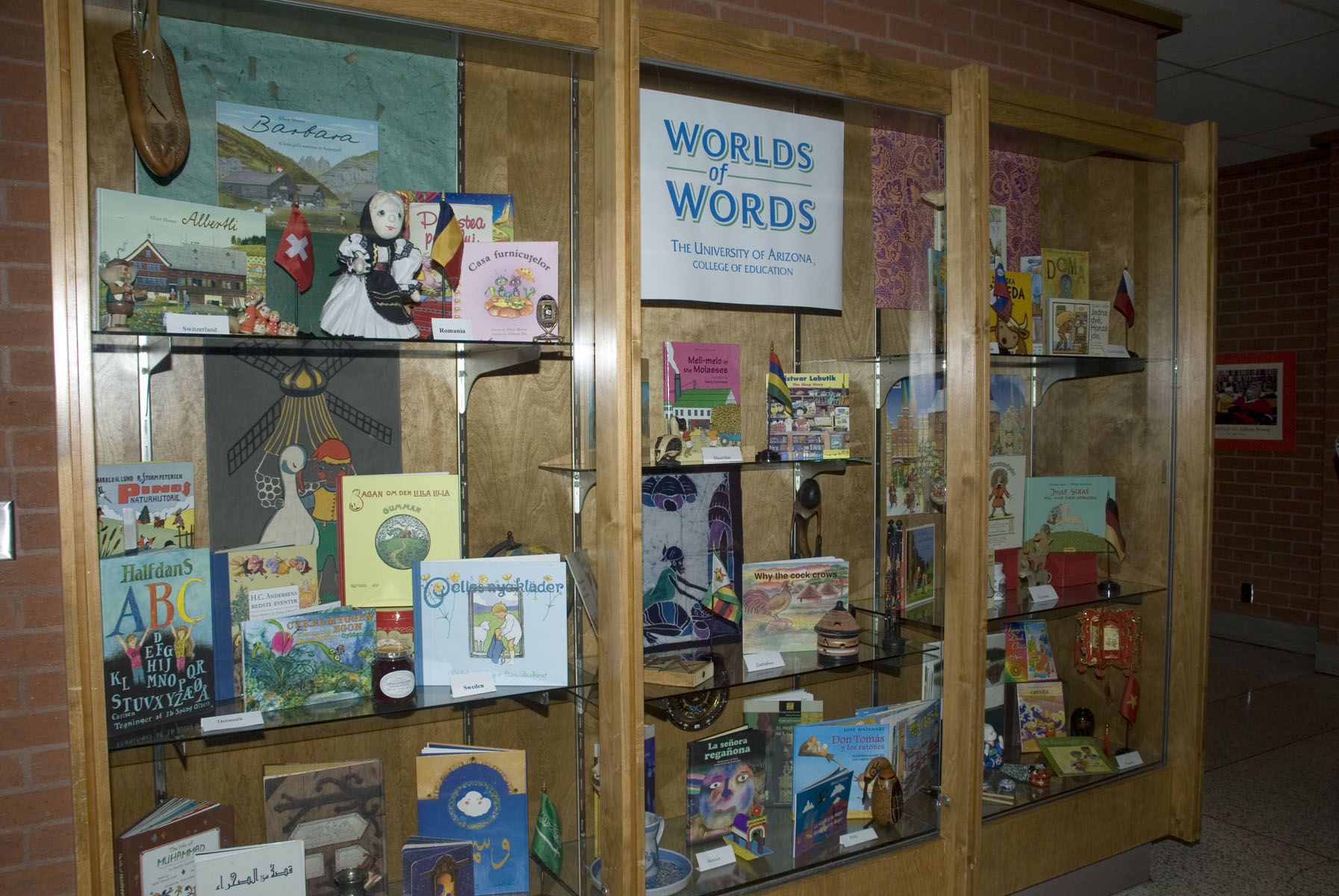 WOW Display • Worlds of Words